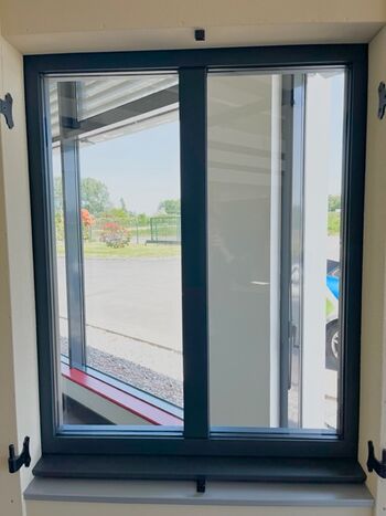 Fenêtre bois sur-mesure, à l'identique.